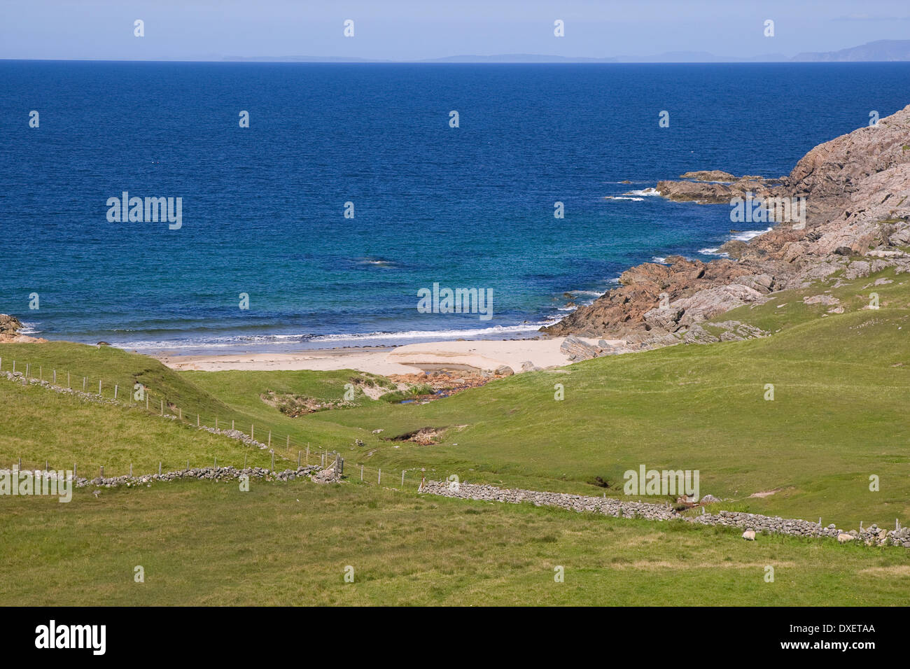 Towards one of many sandy bays on Coll, Isle of Coll, Hebrides Stock ...
