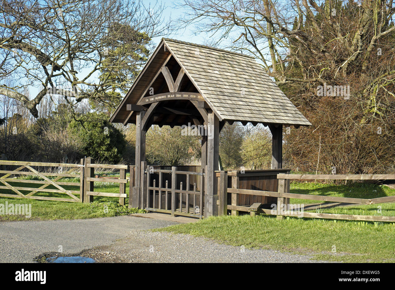 Lychgate hi-res stock photography and images - Alamy