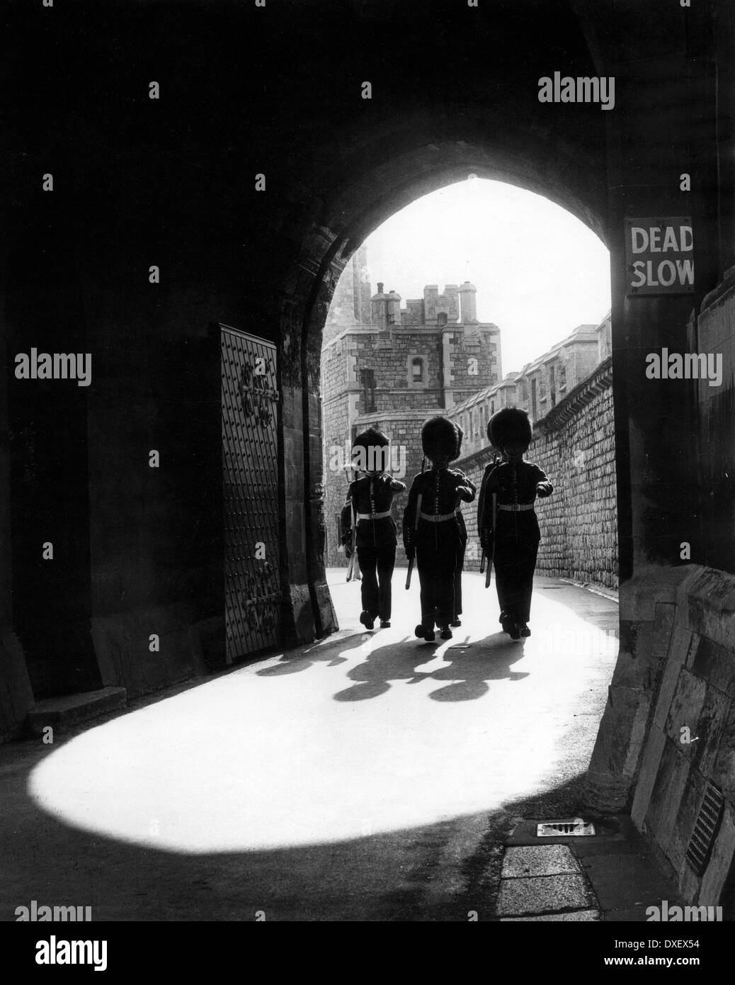 The windsor castle guard hi-res stock photography and images - Alamy