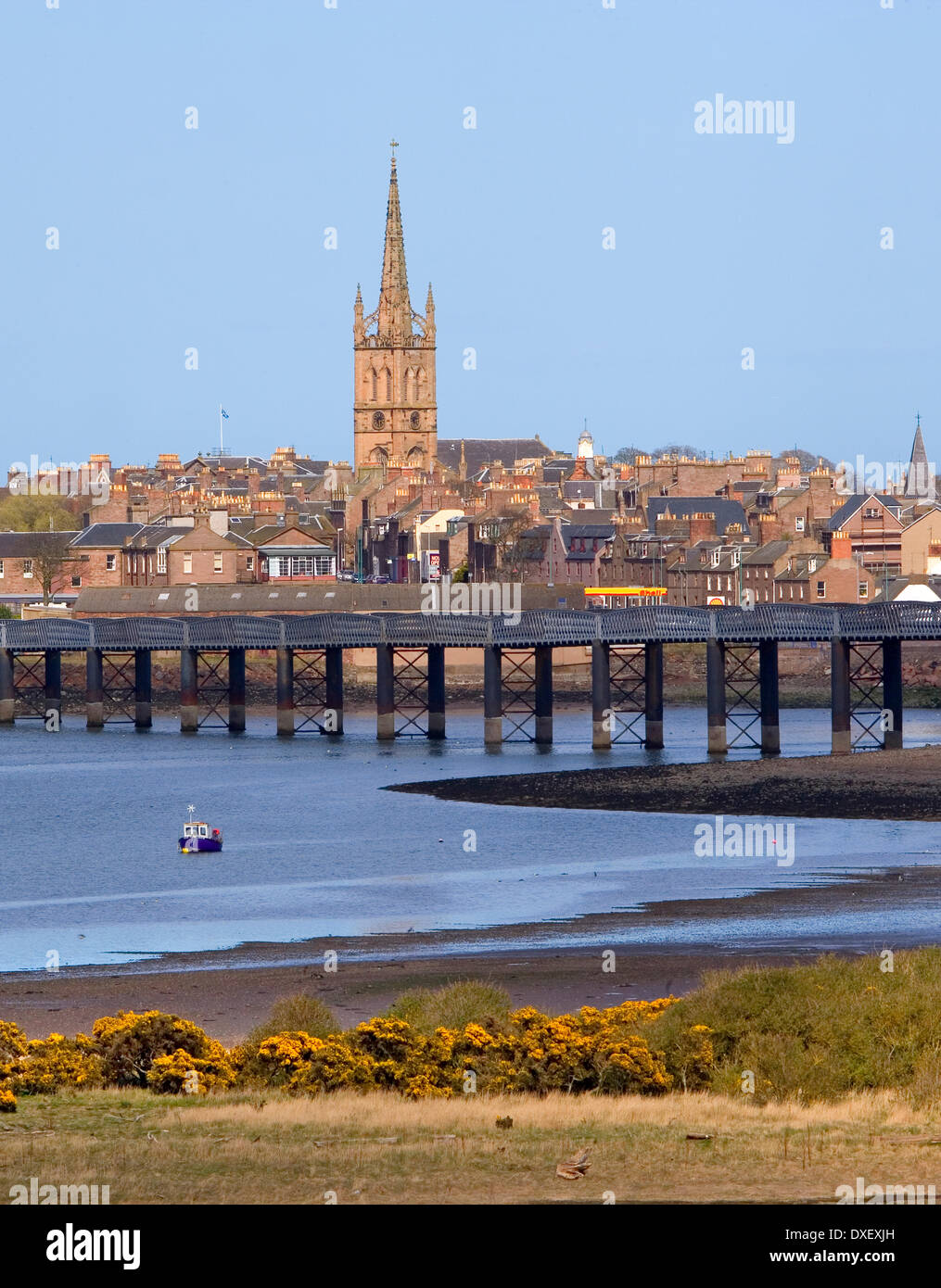 Towards montrose bridge and town hi-res stock photography and images ...