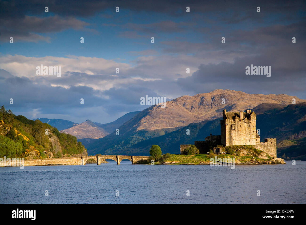 Highlander film hi-res stock photography and images - Alamy