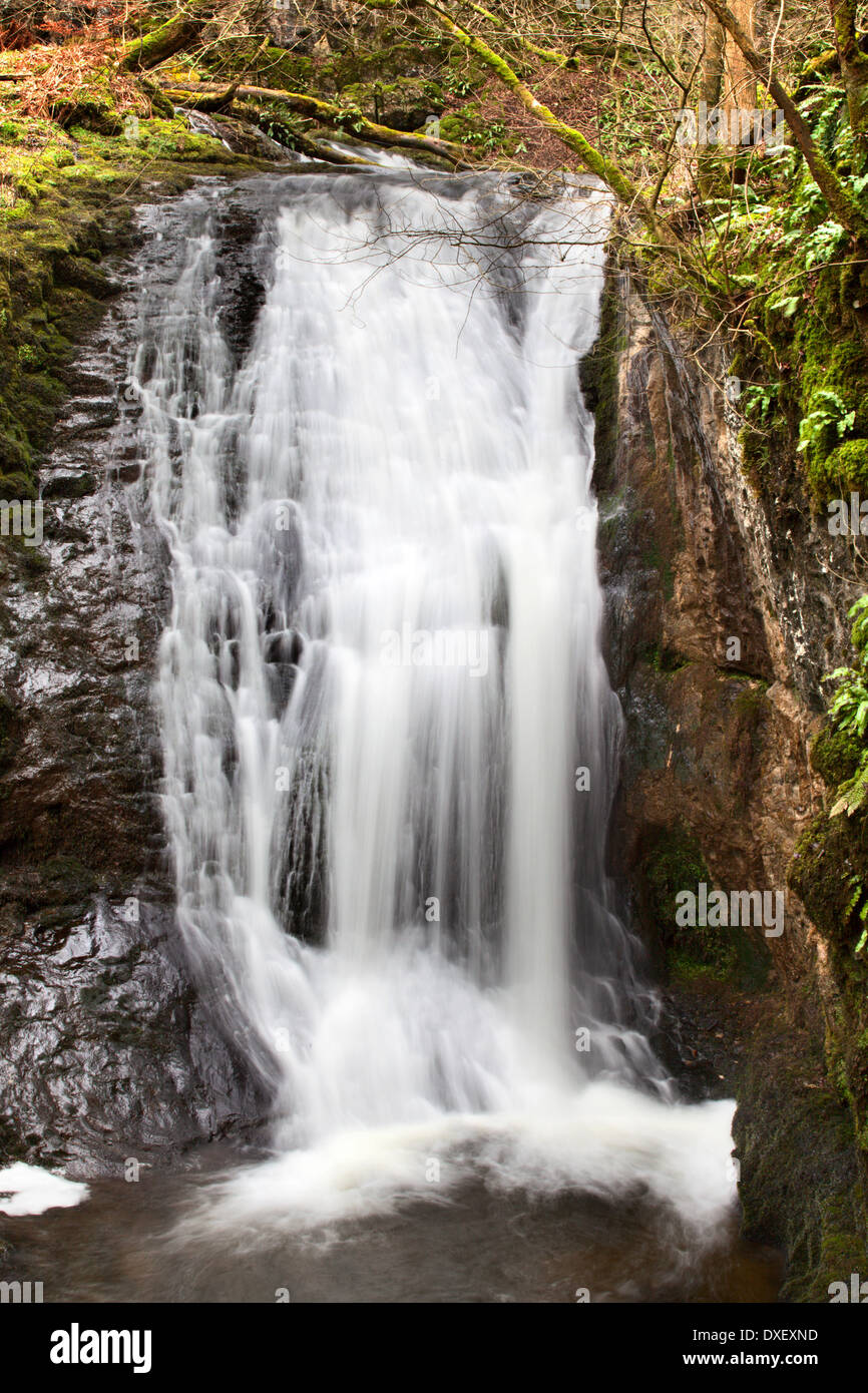 Stainforth beck stainforth falls hi-res stock photography and images ...