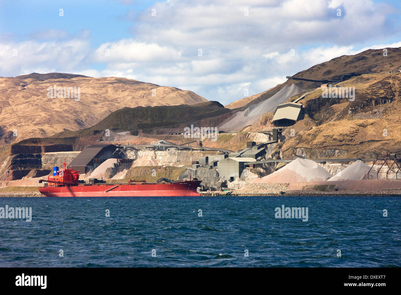 Glen Sanda granite quarry with "Yeoman bridge" in attendance,Firth of ...