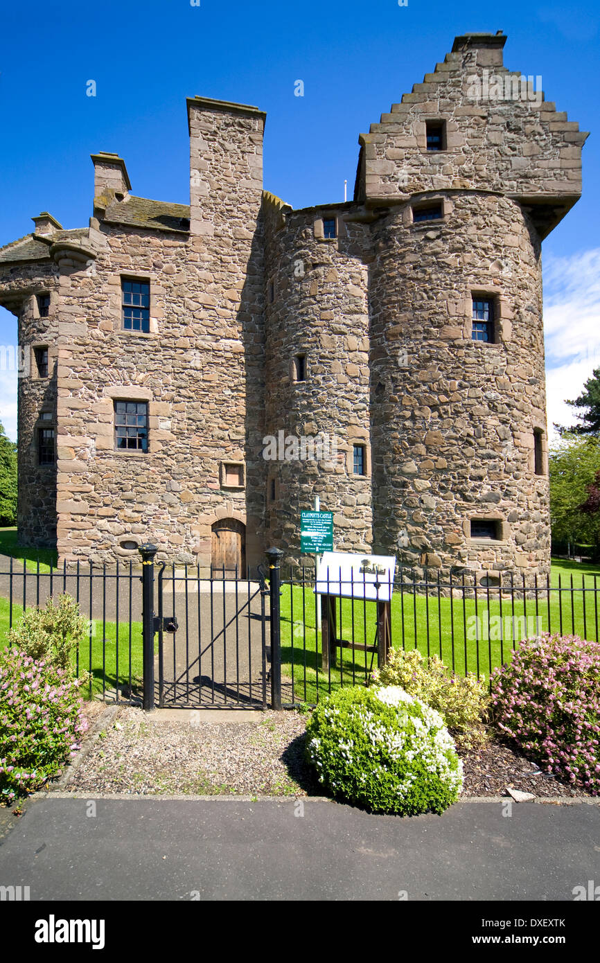 Claypotts Castle, Angus, N/E Scotland Stock Photo - Alamy