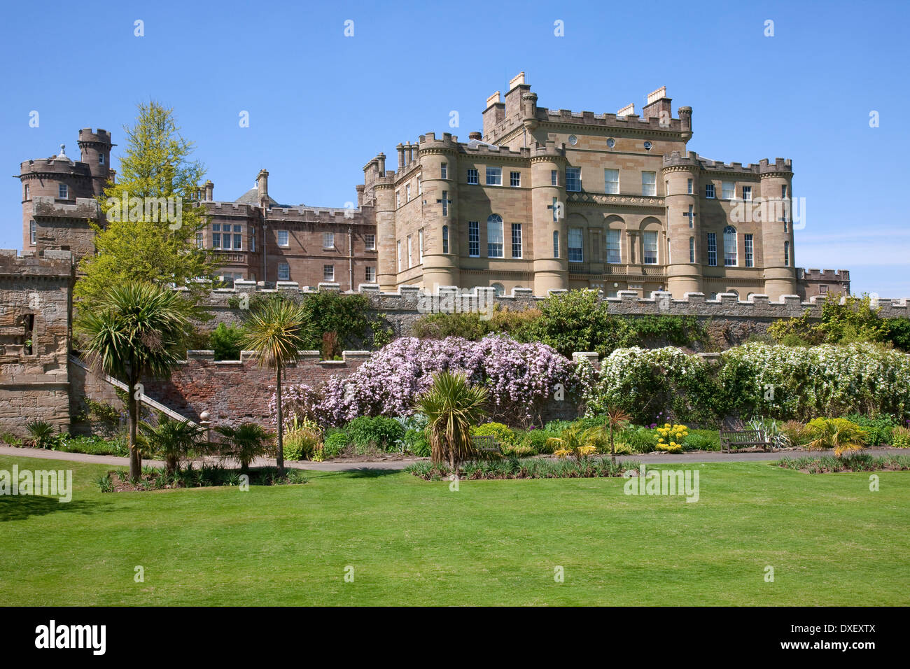Culzean castle grounds hi-res stock photography and images - Alamy