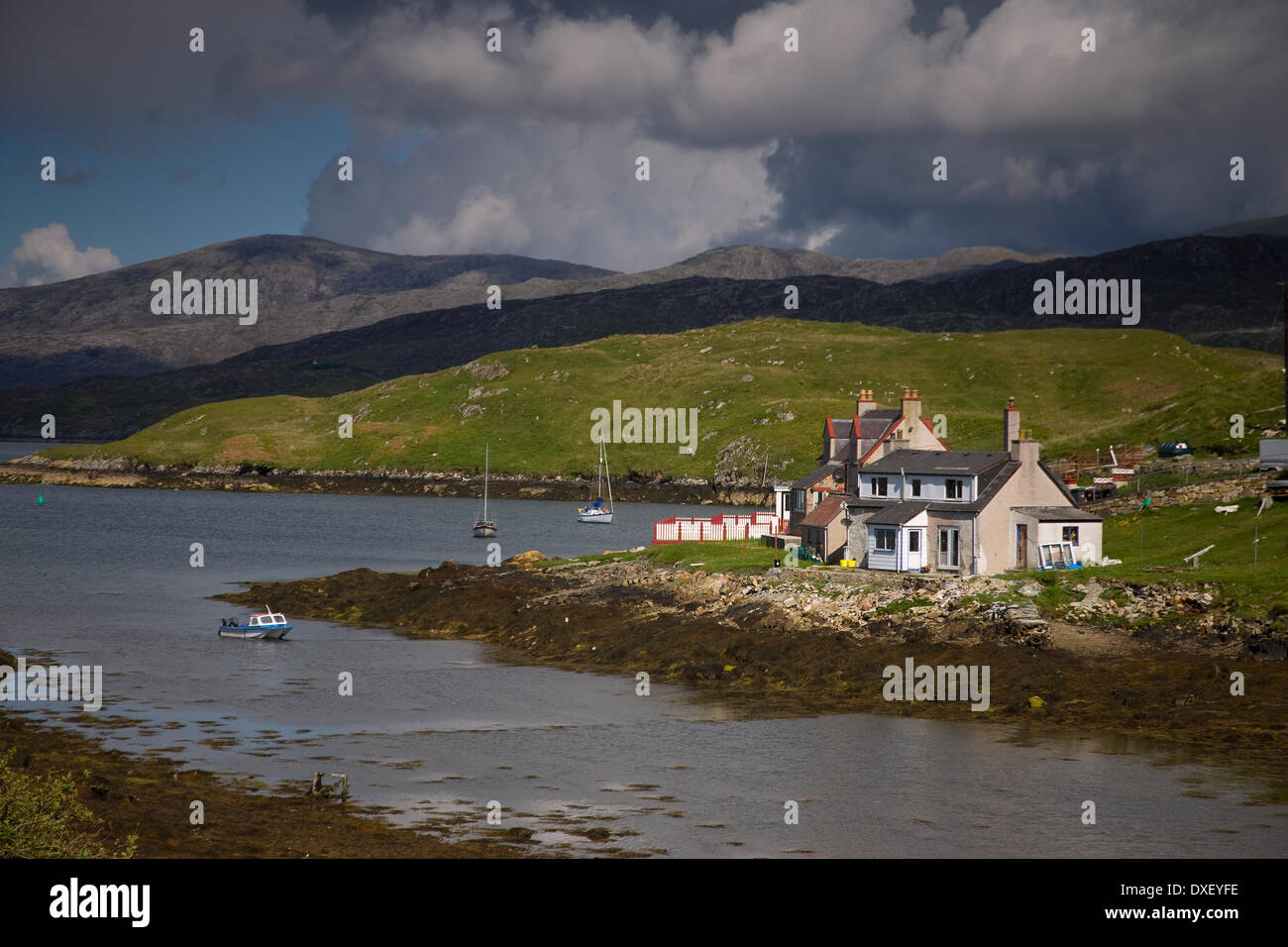 Island scalpay harris outer hebrides hi-res stock photography and ...