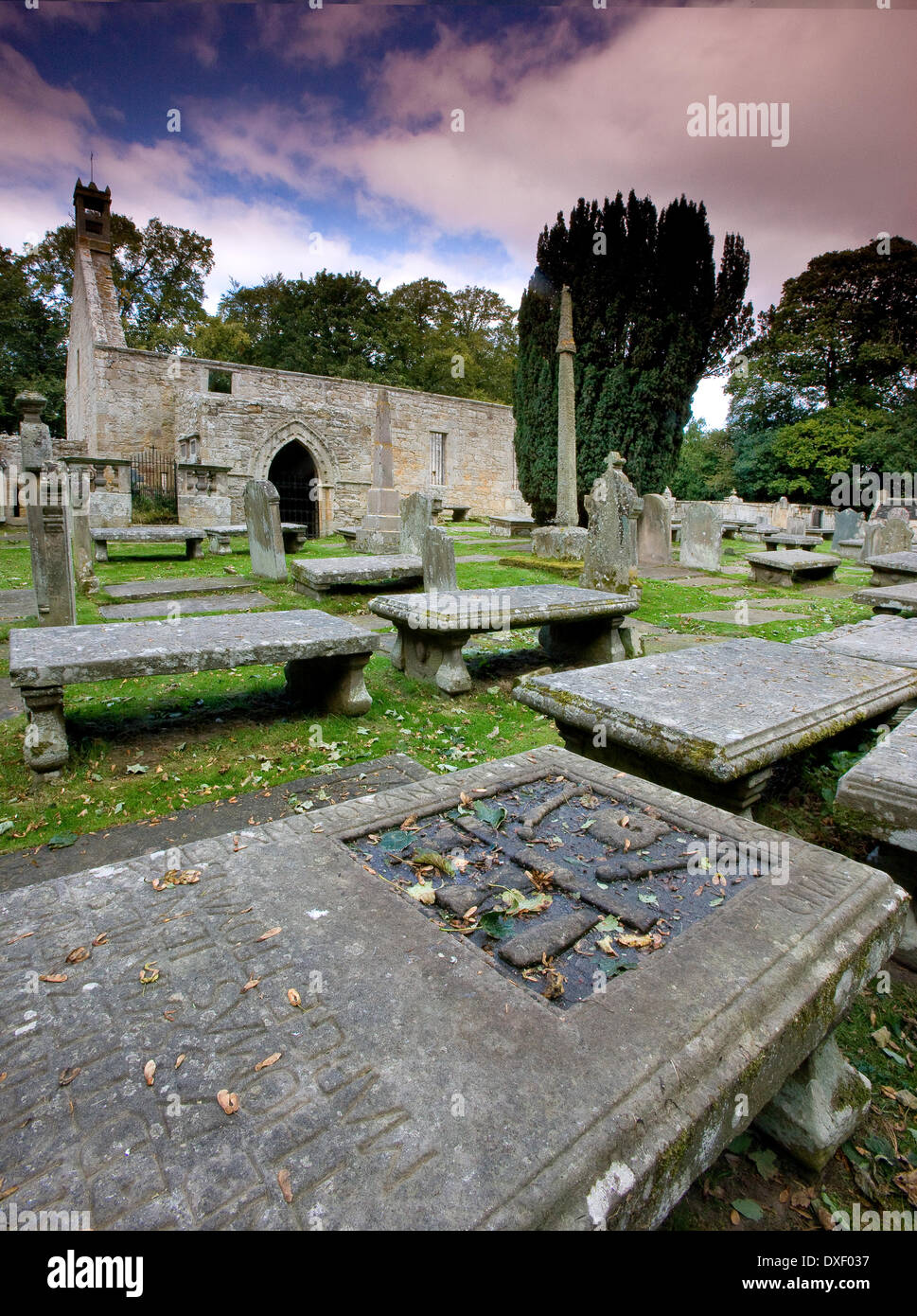 St peters church and graveyard nr duffus hi-res stock photography and ...