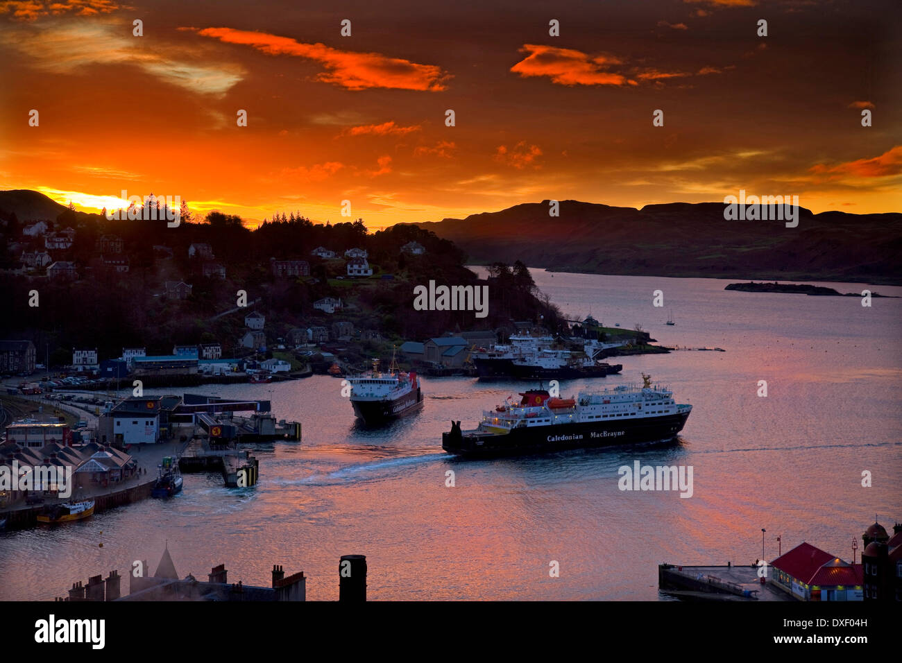 Oban bay sunset Stock Photo - Alamy
