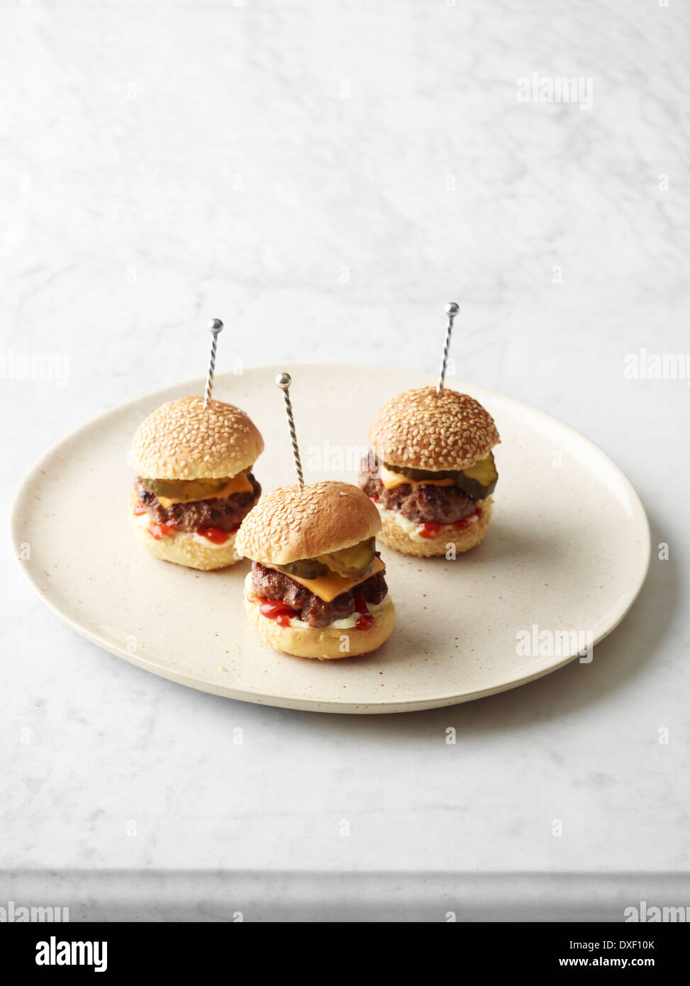 Cheeseburger sliders hi-res stock photography and images - Alamy