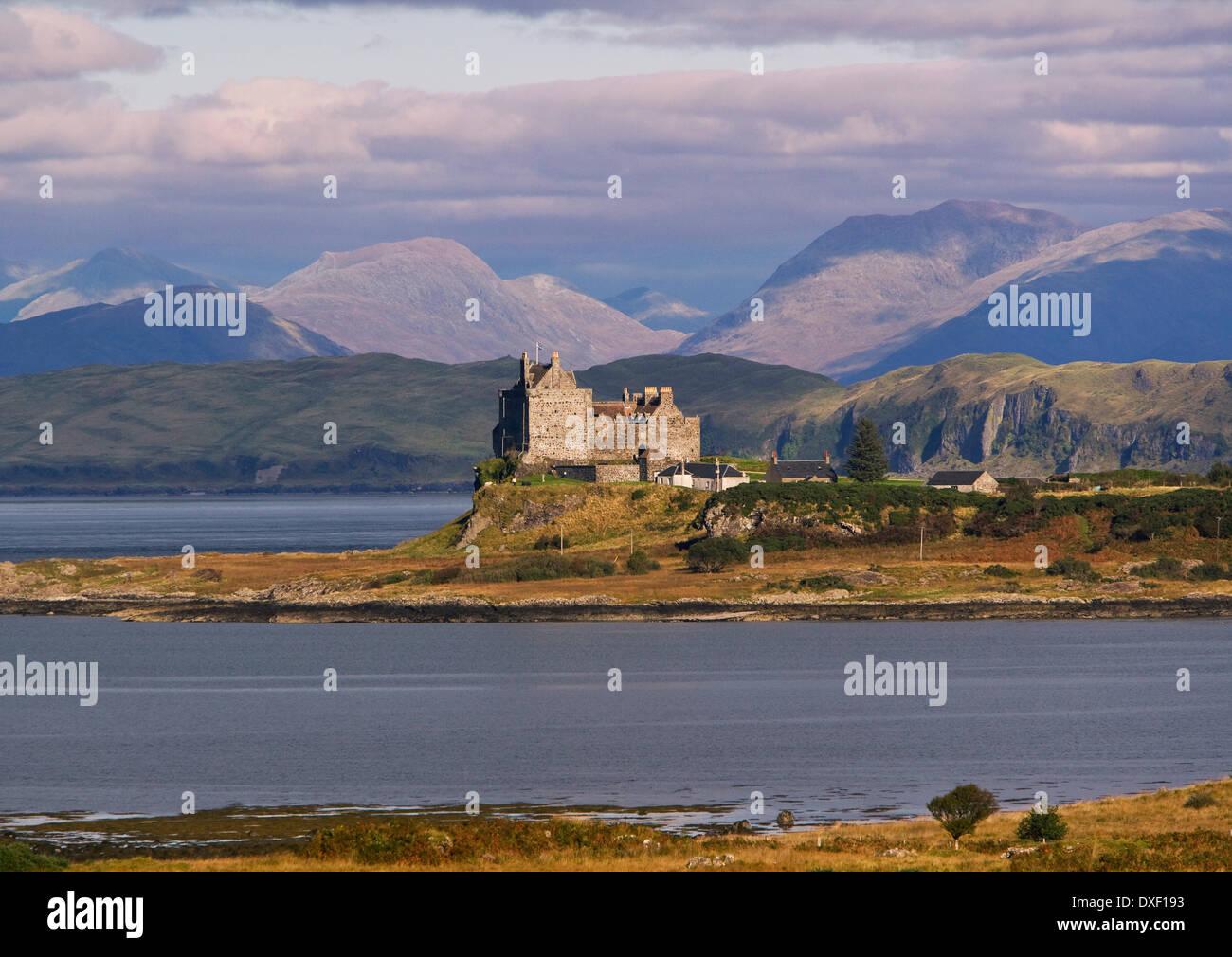Scottish castles isle of mull hi-res stock photography and images - Alamy