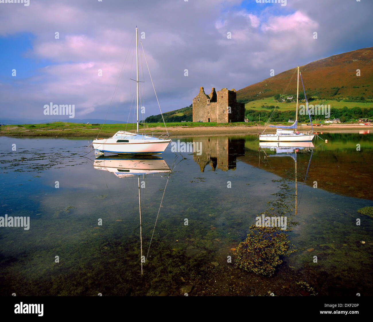 Lochranza Castle, Isle of Arran Stock Photo - Alamy