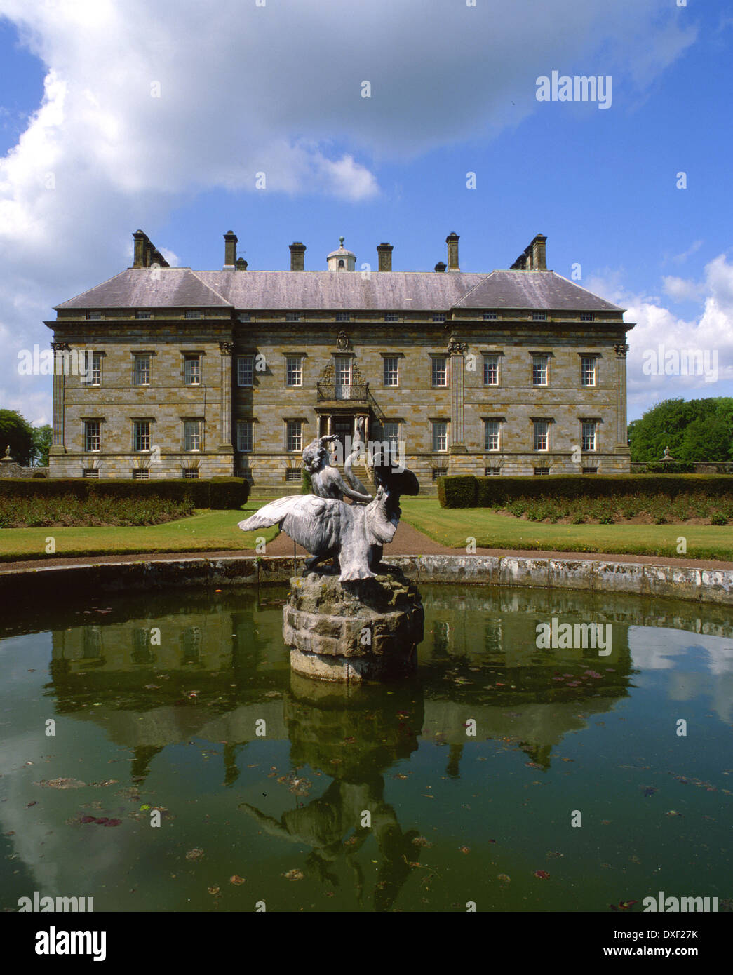 Kinross house hi-res stock photography and images - Alamy