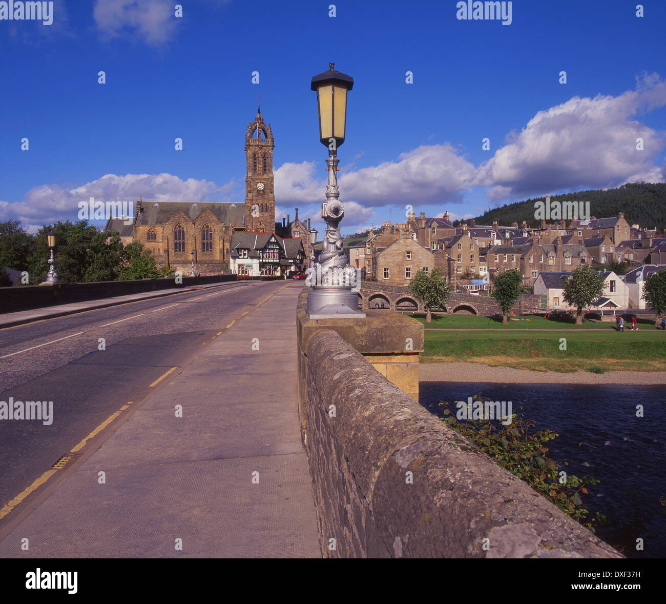 Old parish church river hi-res stock photography and images - Alamy