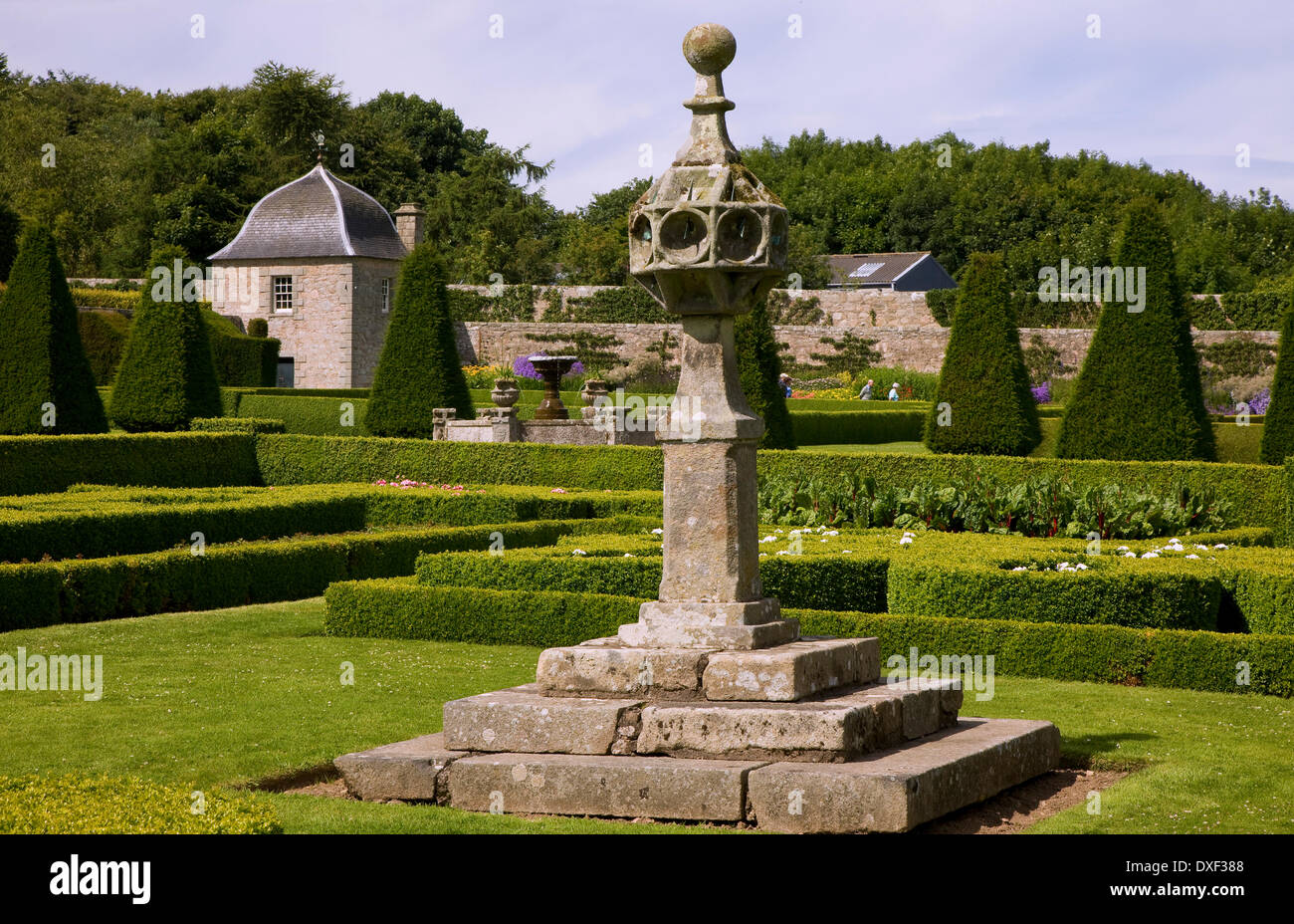 Pitmedden gardens hi-res stock photography and images - Alamy