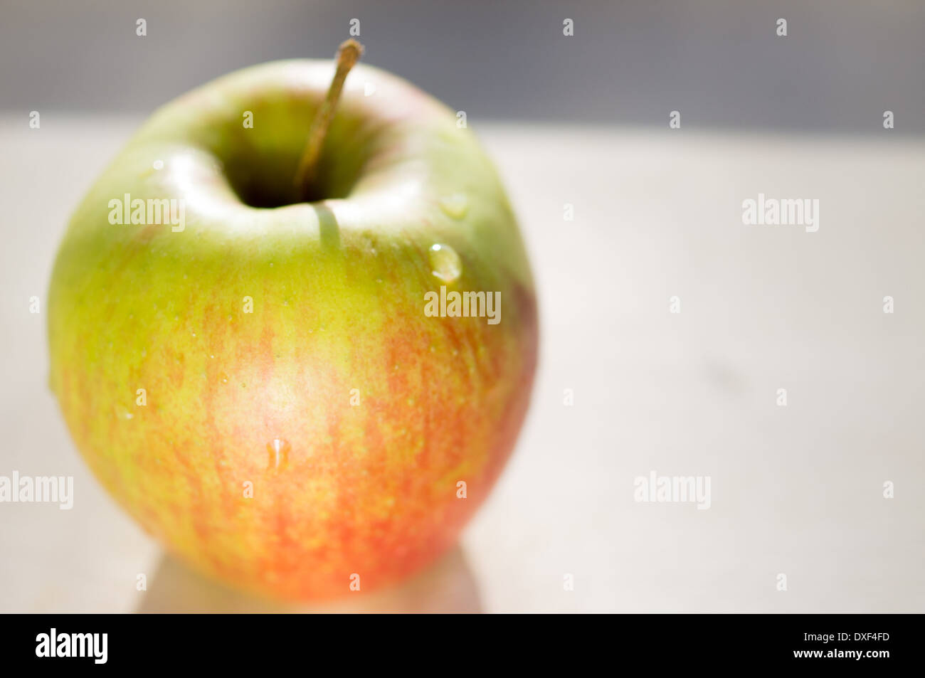 Multi color apple hi-res stock photography and images - Alamy