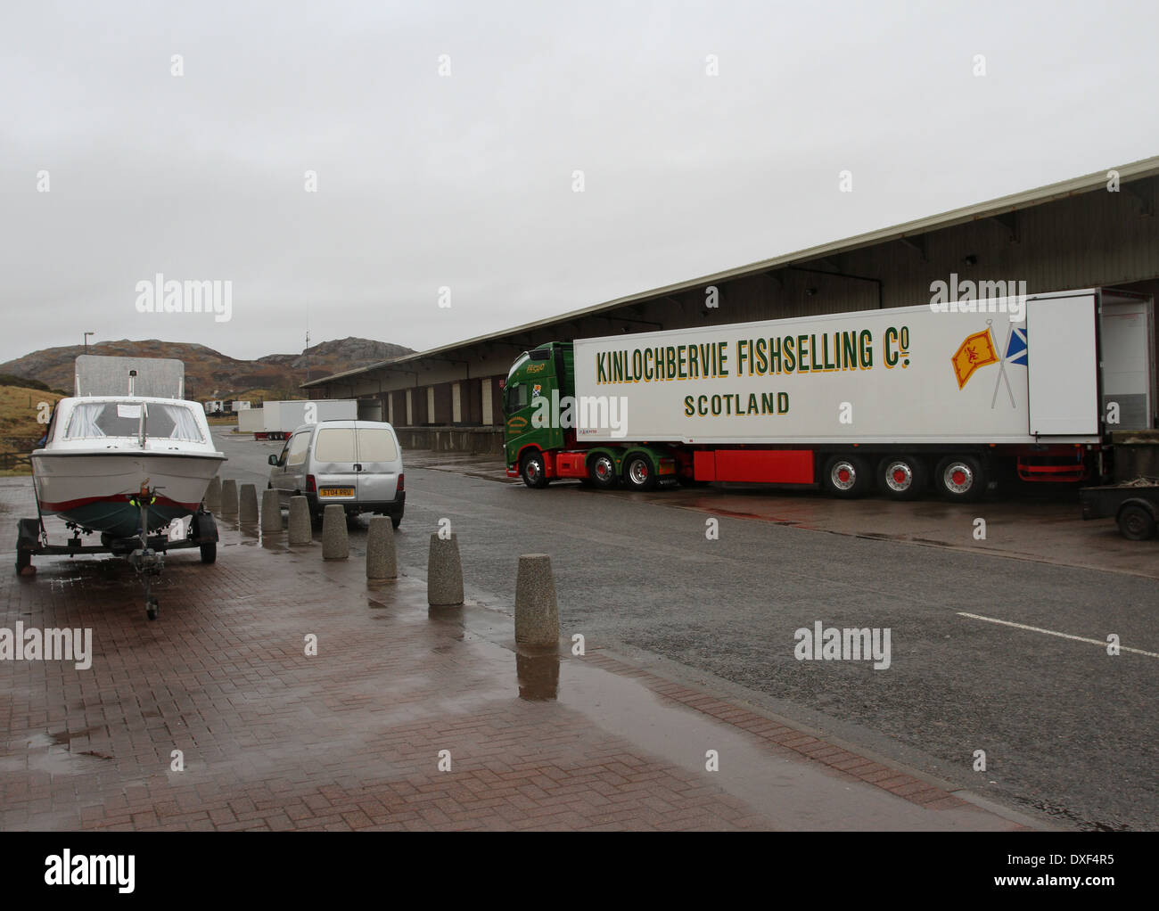 Refrigerated lorry hi-res stock photography and images - Alamy
