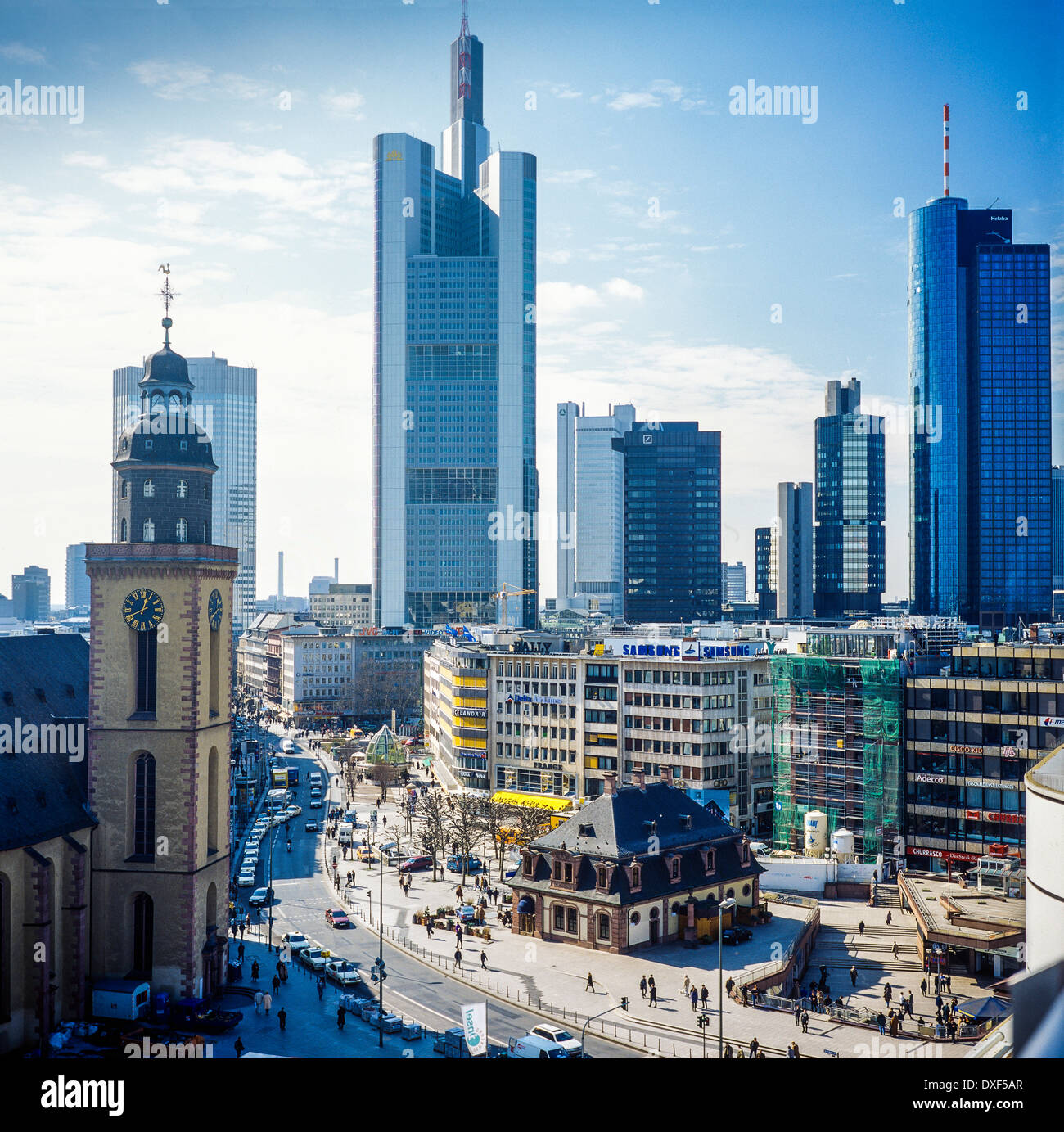 Frankfurt main squares hi-res stock photography and images - Alamy