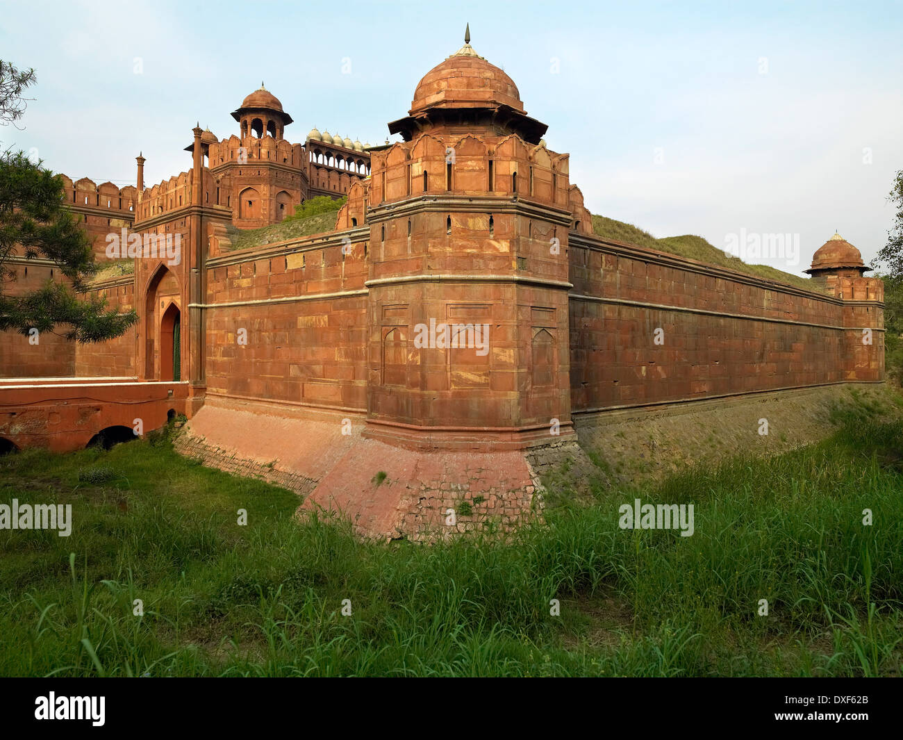 Ramparts monument capital defense indian sandstone city mughal walls ...