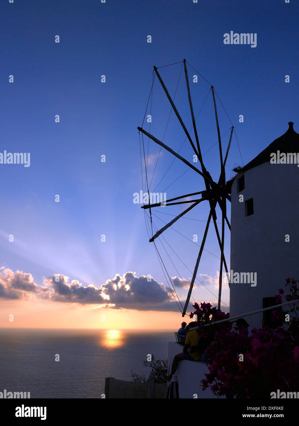 Santorini greece sunset hi-res stock photography and images - Alamy