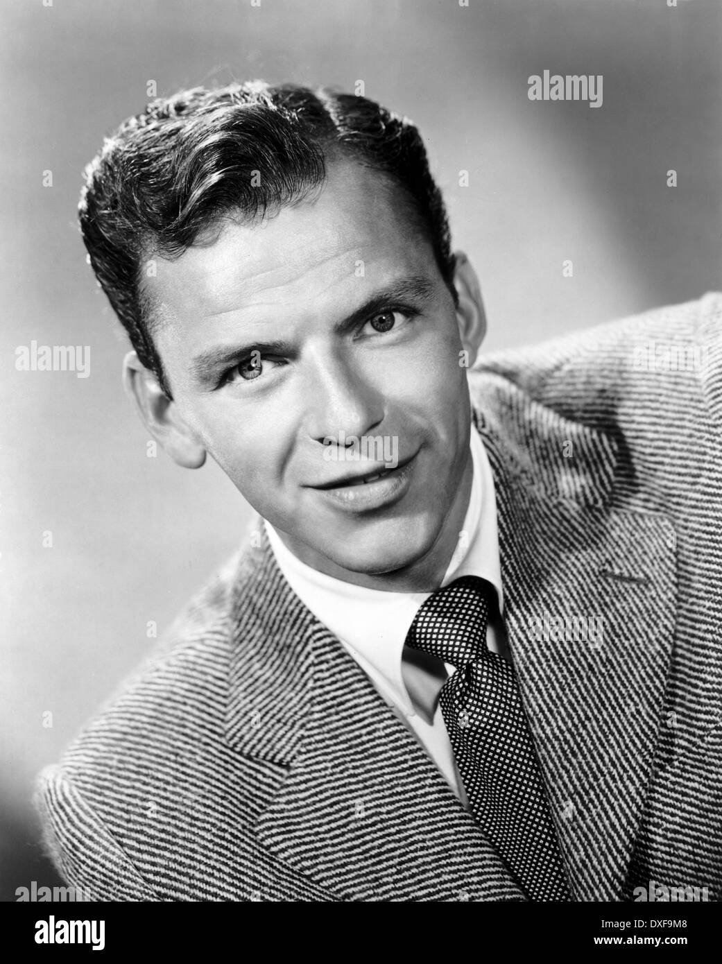 Frank sinatra singer crooner Black and White Stock Photos & Images - Alamy