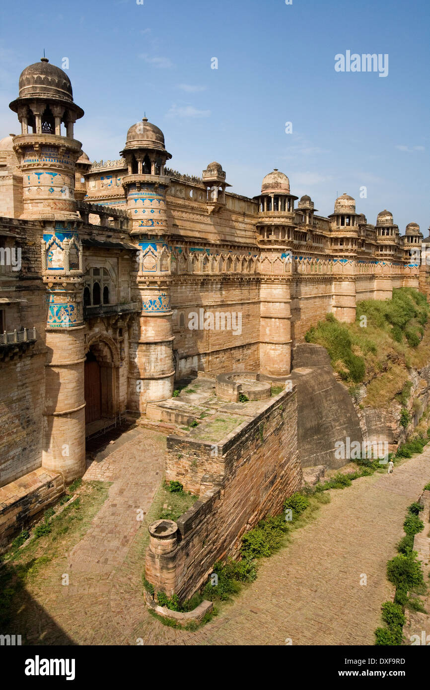 The walls of the Man Mandir Palace or Gwalior Fort in the Madhya ...