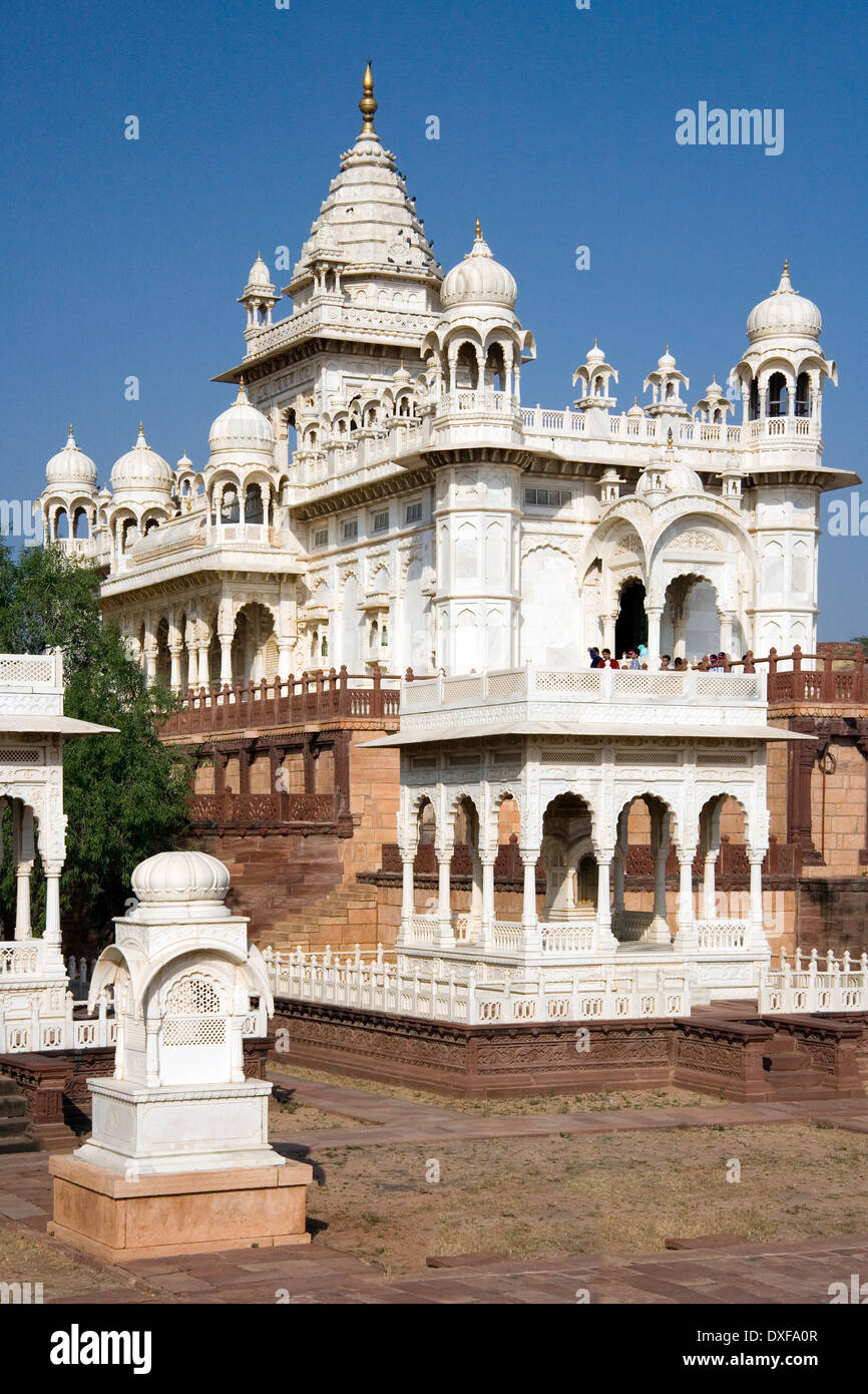Jaswant Thada - The Cenotaph of Maharaja Jaswant Singh the Second ...