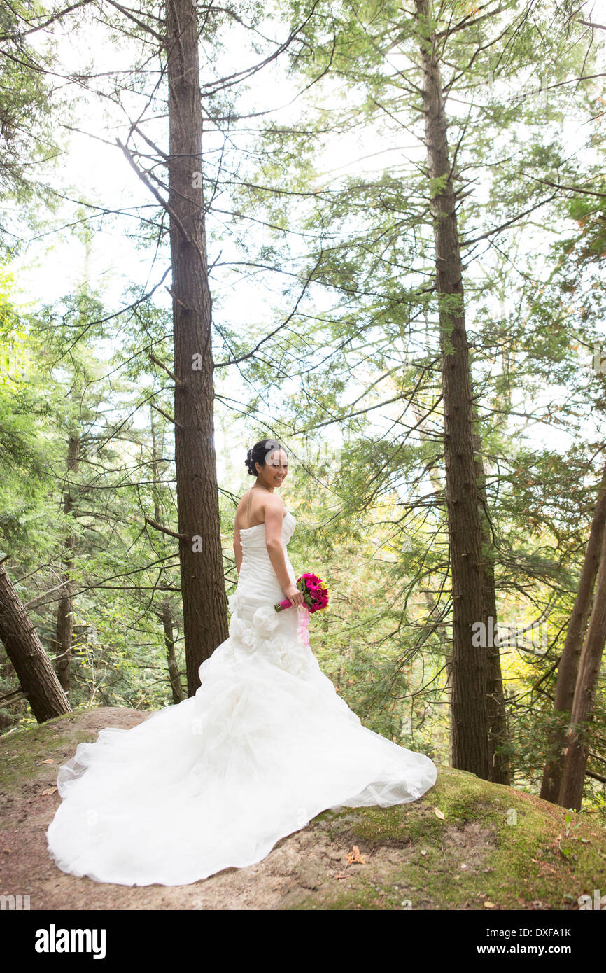 Portrait of Bride Outdoors, Toronto, Ontario, Canada Stock Photo - Alamy