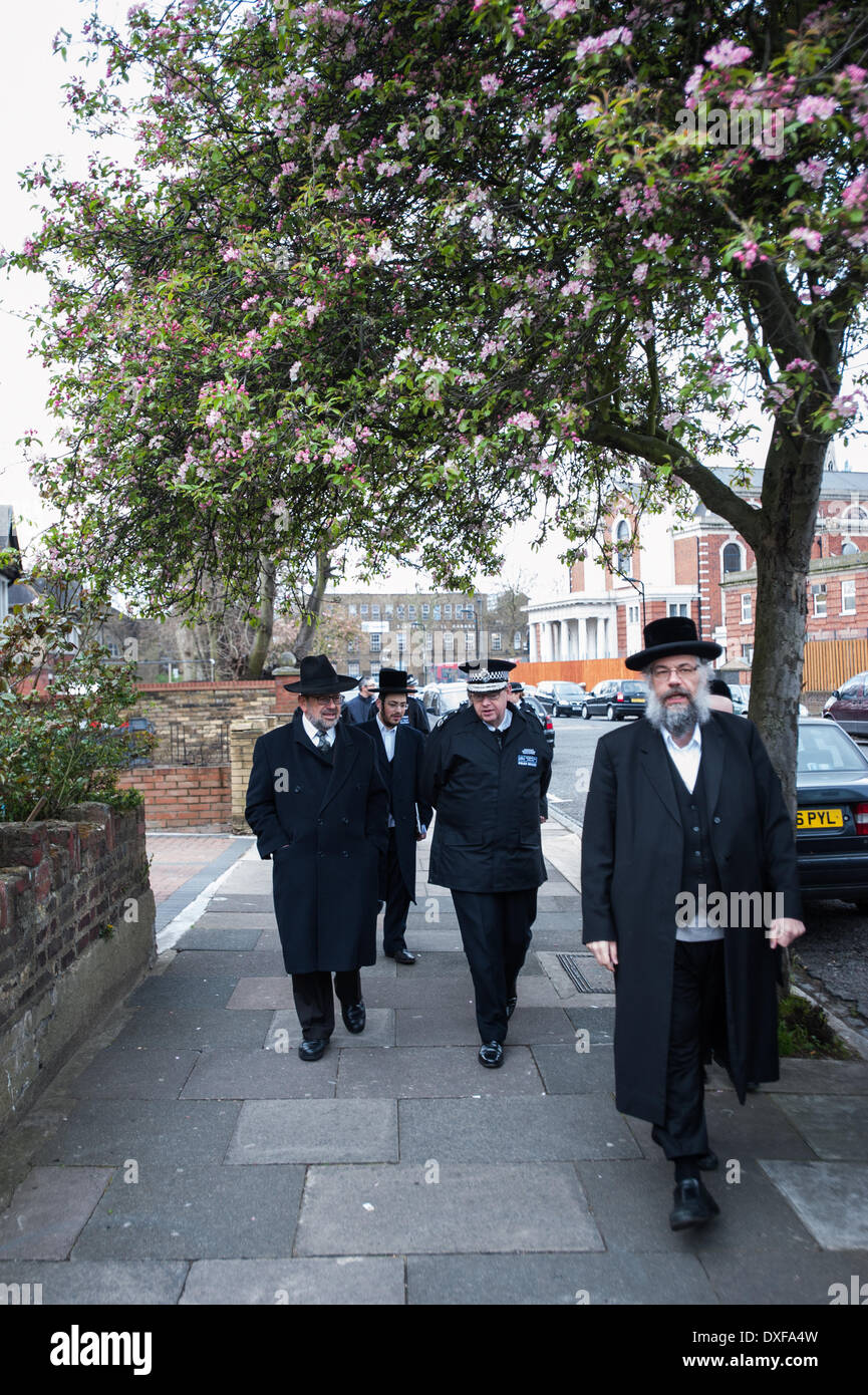 Jewish police hi-res stock photography and images - Alamy