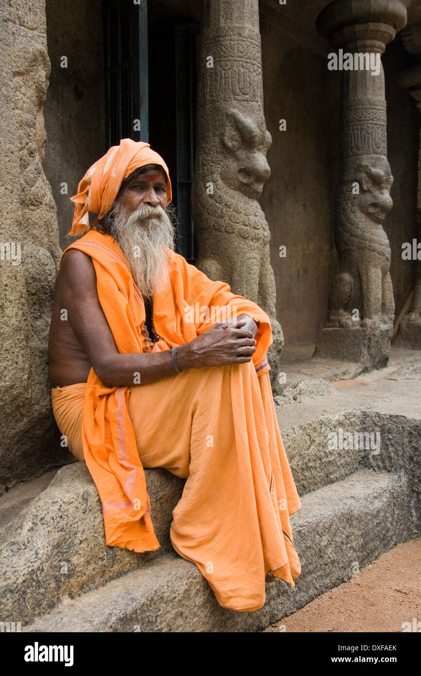 Hindu Holy Man at a monolithic Hindu Temple in Mahabalipuram in the ...