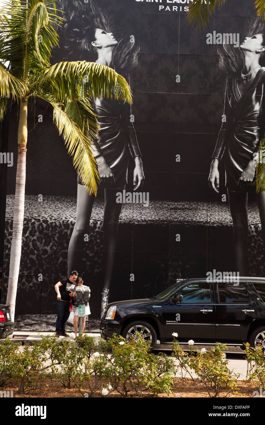 Beverly Hills Wall High Resolution Stock Photography and Images - Alamy