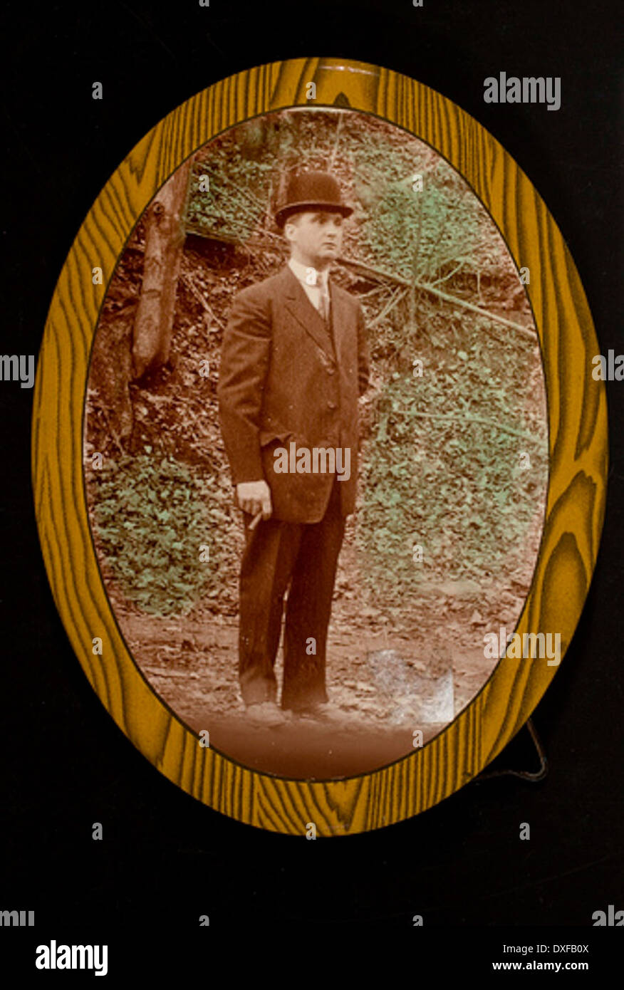 Bowler hat man hi-res stock photography and images - Alamy