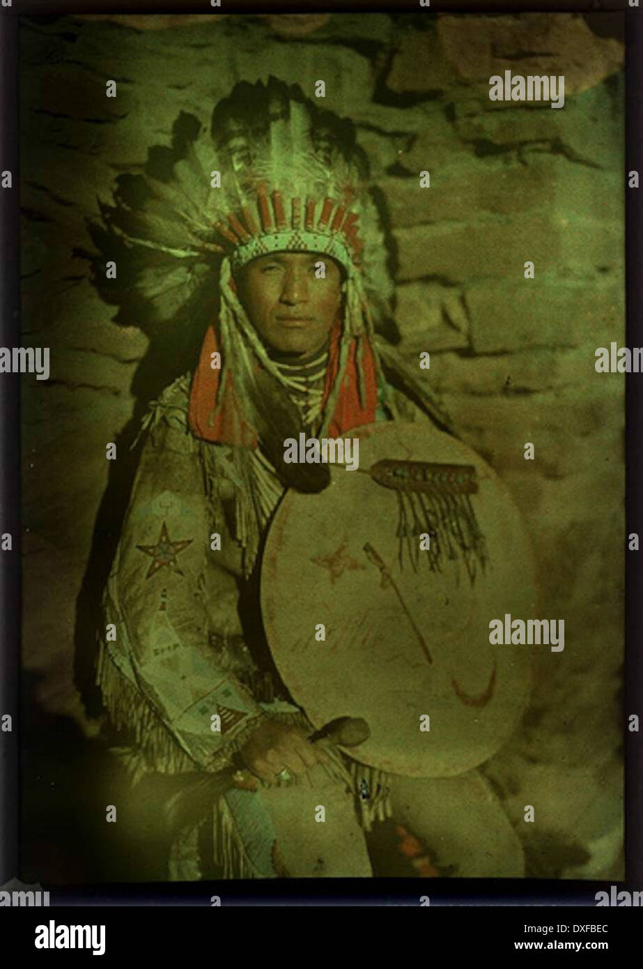 Native old man hi-res stock photography and images - Alamy