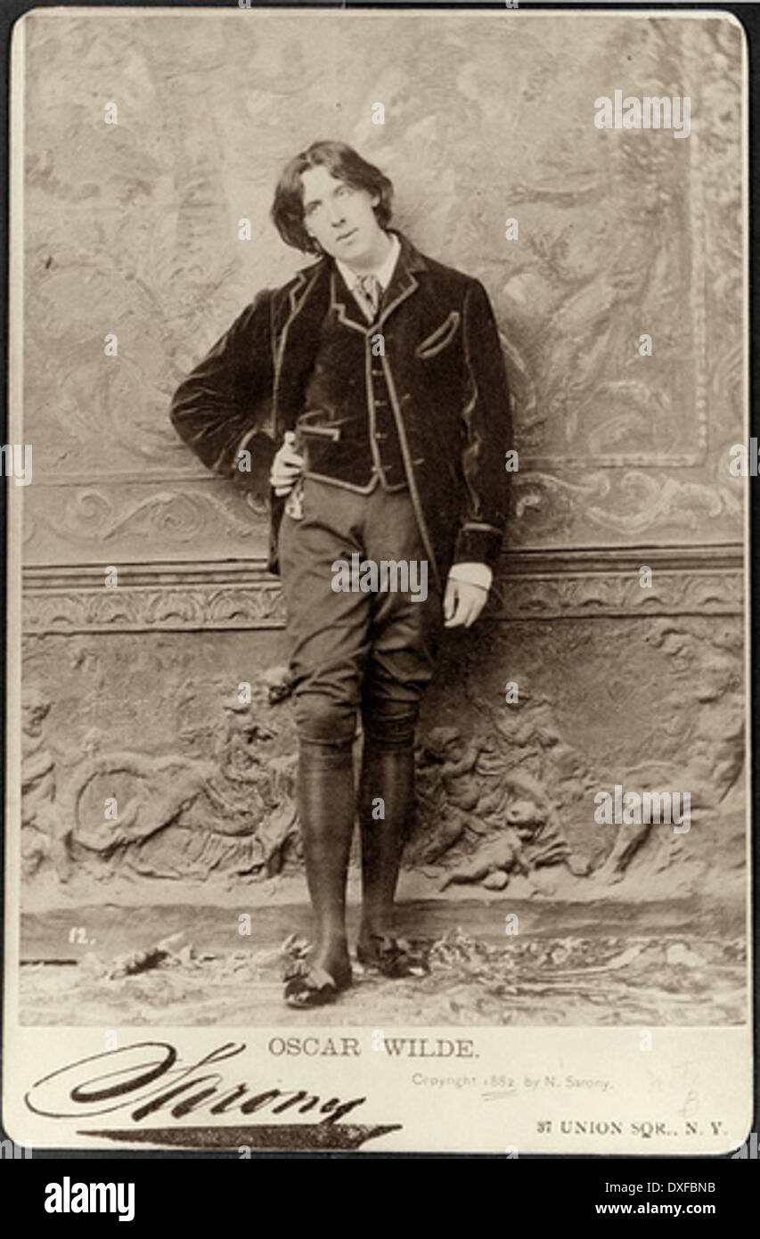A vintage photograph of Oscar Wilde, showcasing the writer during the ...