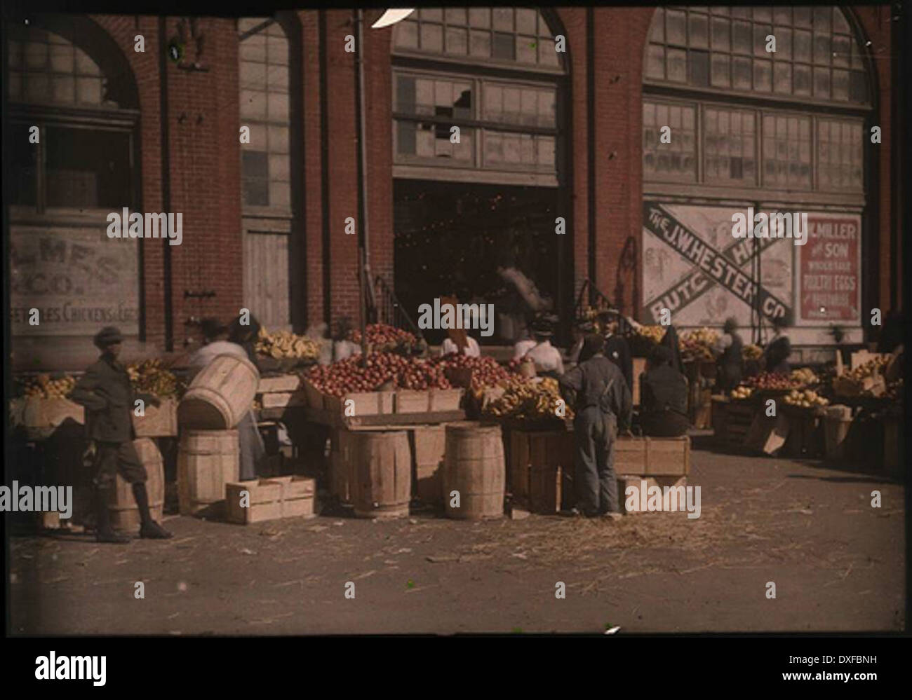 Vintage outdoor market hi-res stock photography and images - Alamy