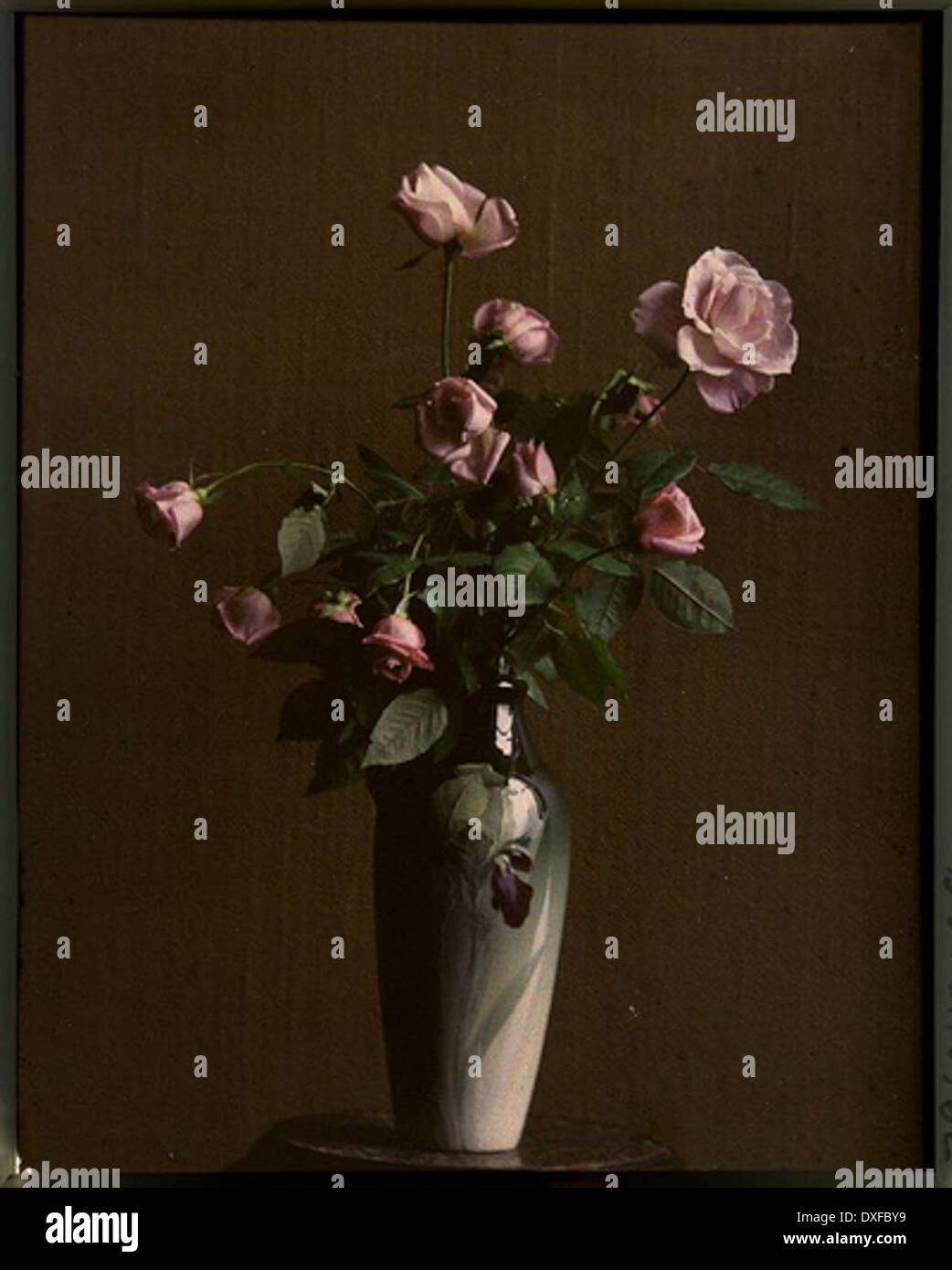 Pink roses in vase Stock Photo - Alamy