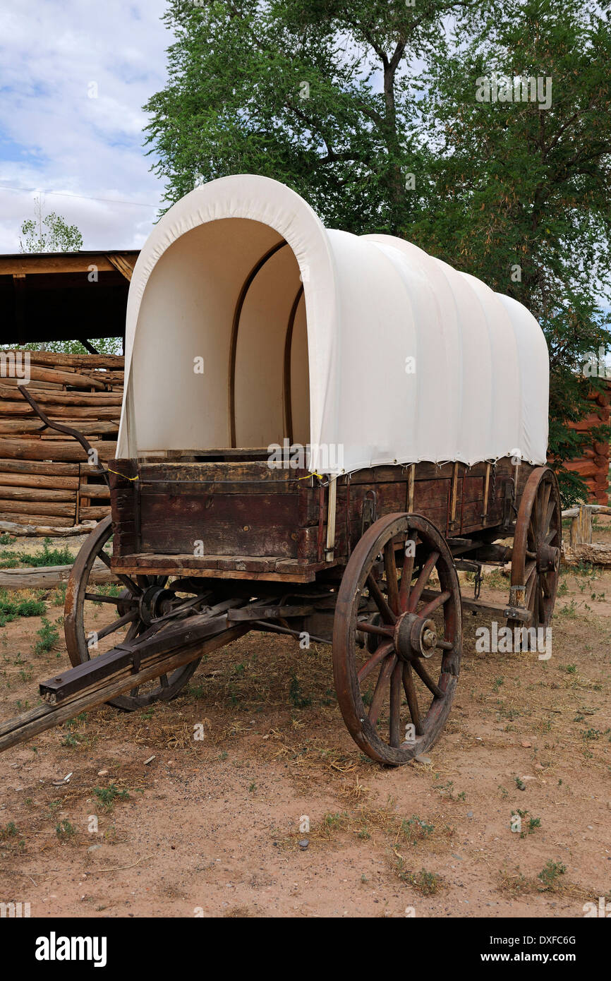 Replica of covered wagon of the settlers, around 1850, Bluff, Utah, USA ...