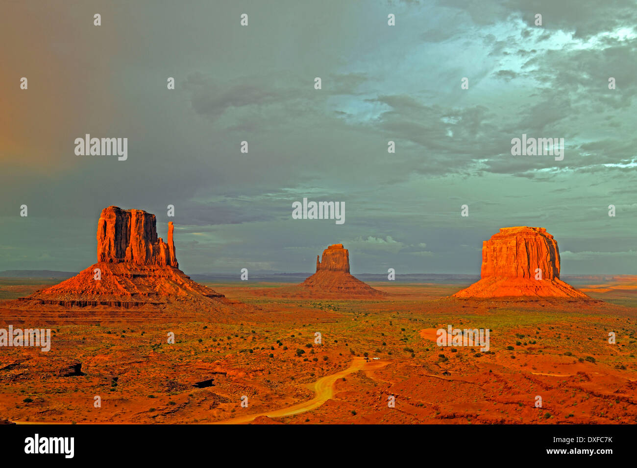 Mitten buttes hi-res stock photography and images - Alamy