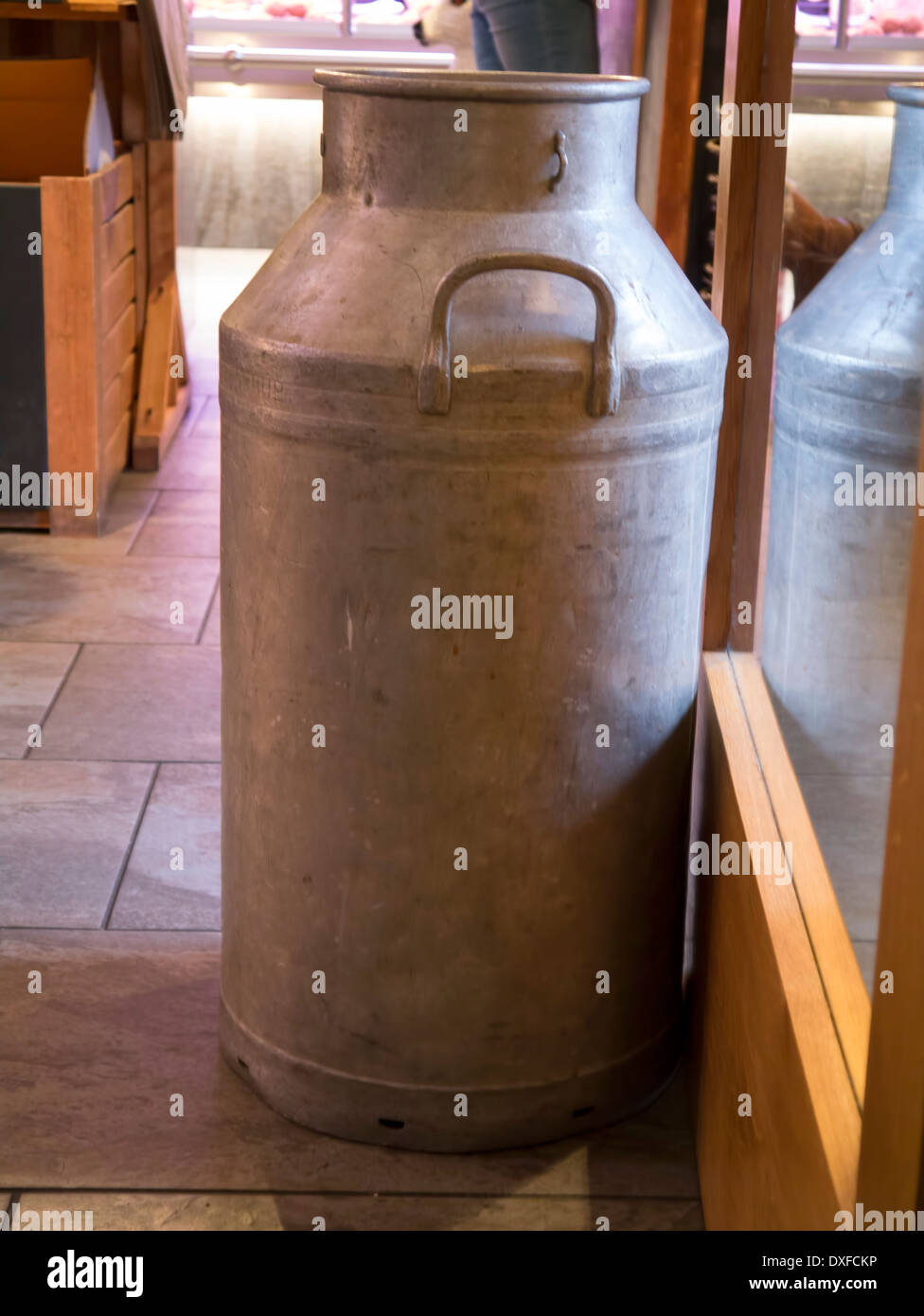 Ten gallon hi-res stock photography and images - Alamy