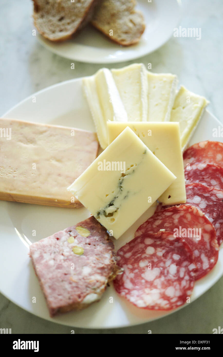 Plate of meat hi-res stock photography and images - Alamy