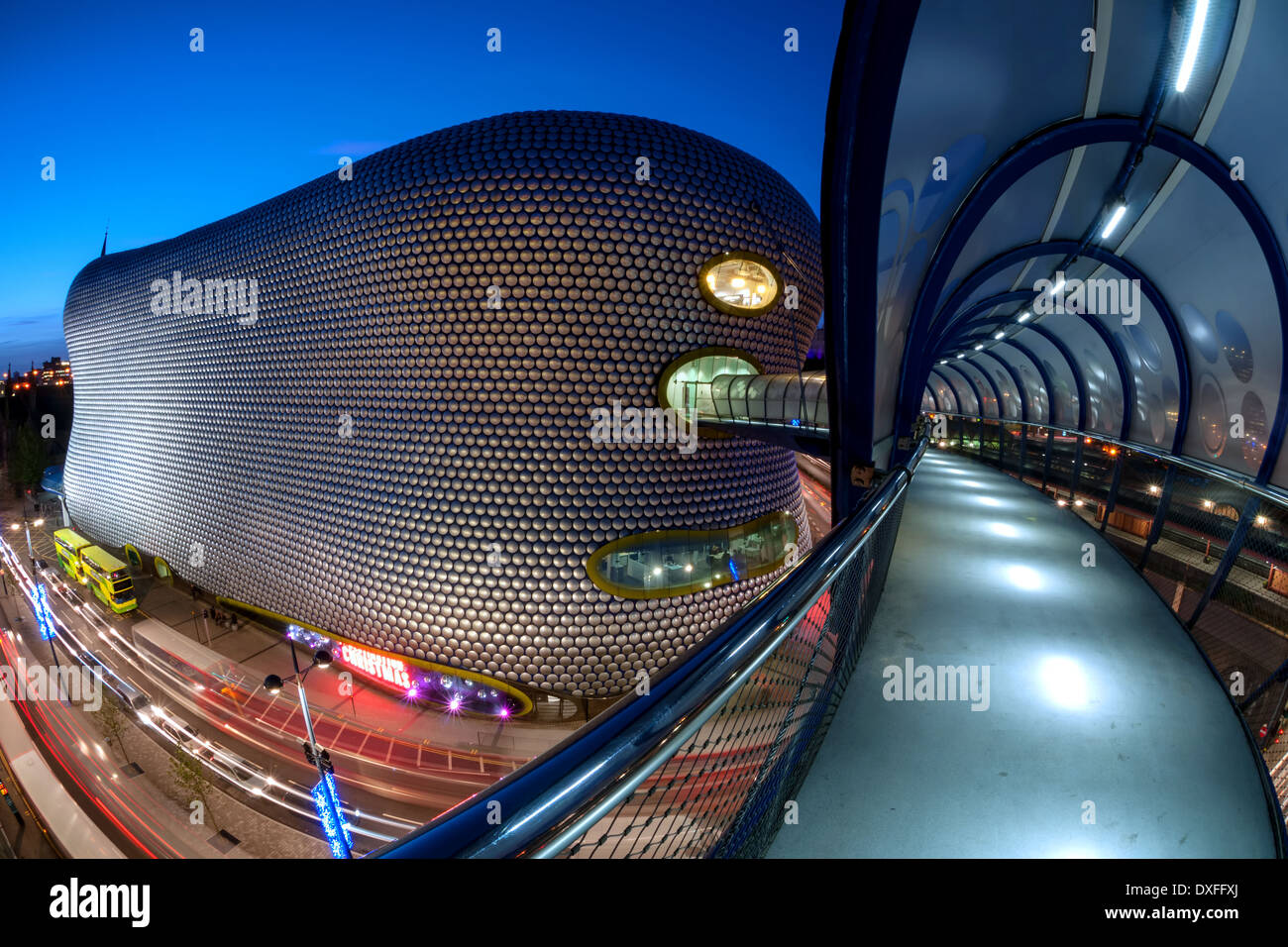 Selfridges suspended bridge rush hour hi-res stock photography and ...