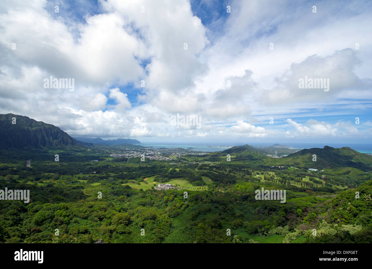Pali lookout, oahu hi-res stock photography and images - Alamy