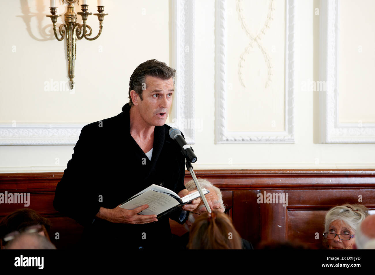 My best friends wedding rupert everett hi-res stock photography and ...