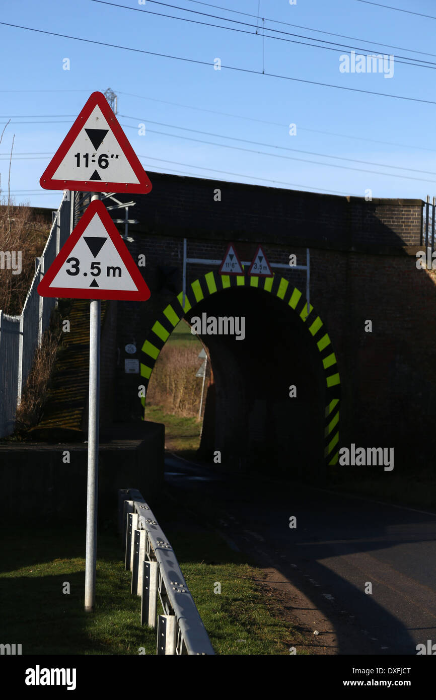 Height Signs On Bridges at Terry Hanson blog