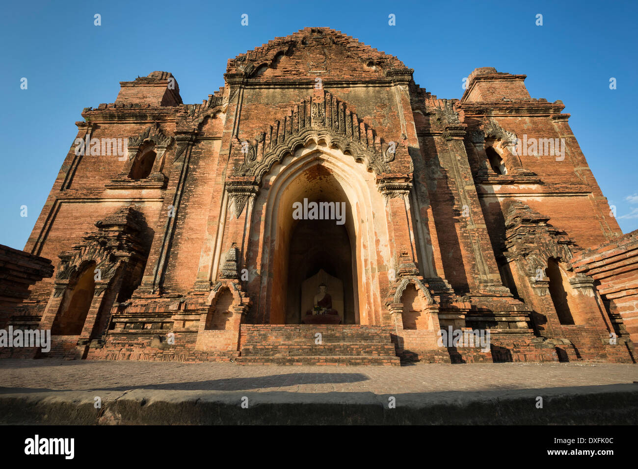 Dhammayangyi Temple High Resolution Stock Photography and Images - Alamy