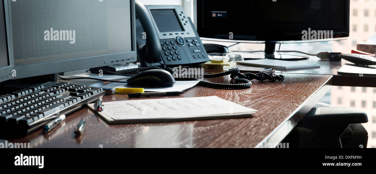 Computer tower flat screen monitor hi-res stock photography and images ...