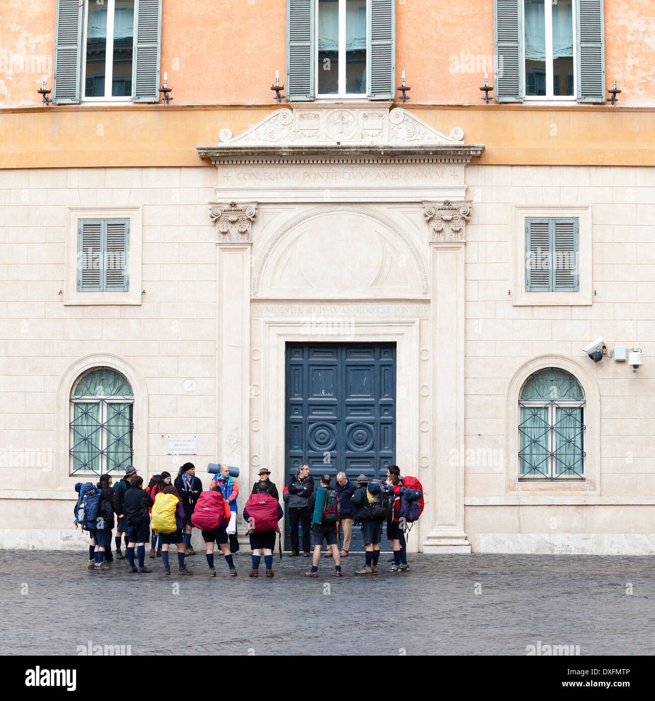 Blue circle boy hi-res stock photography and images - Alamy
