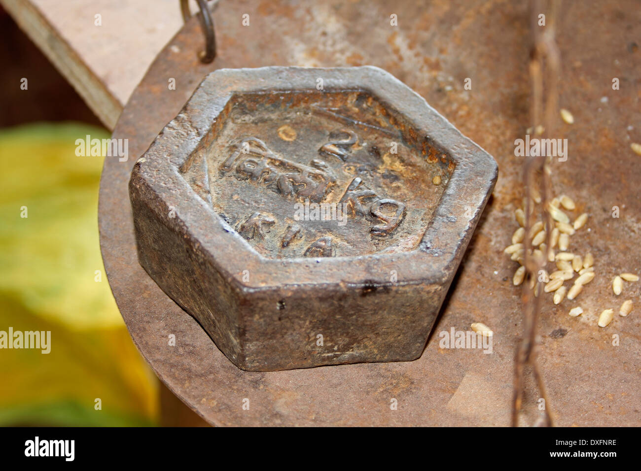 Hexagon shaped hi-res stock photography and images - Alamy