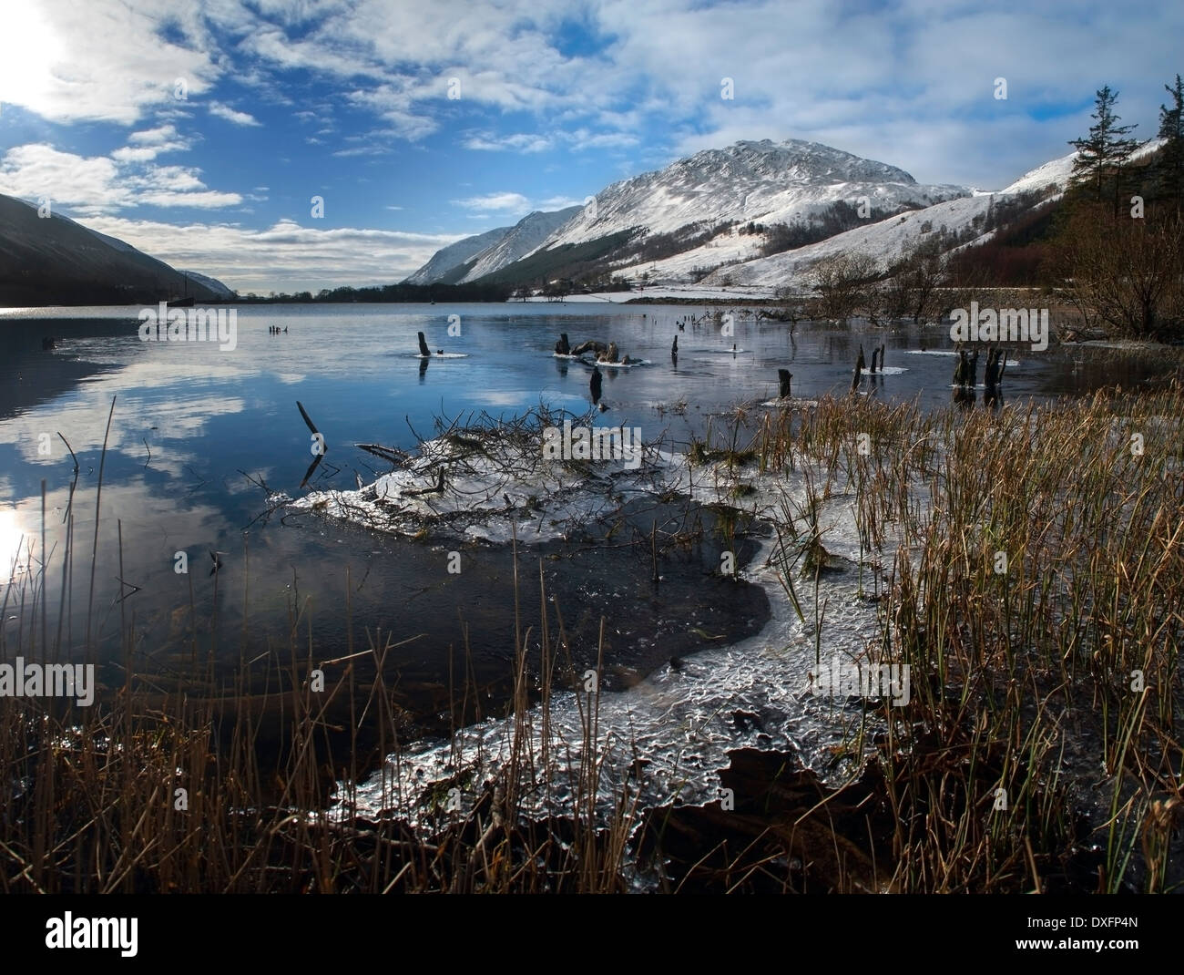 Loch lochy blue sky hi-res stock photography and images - Alamy