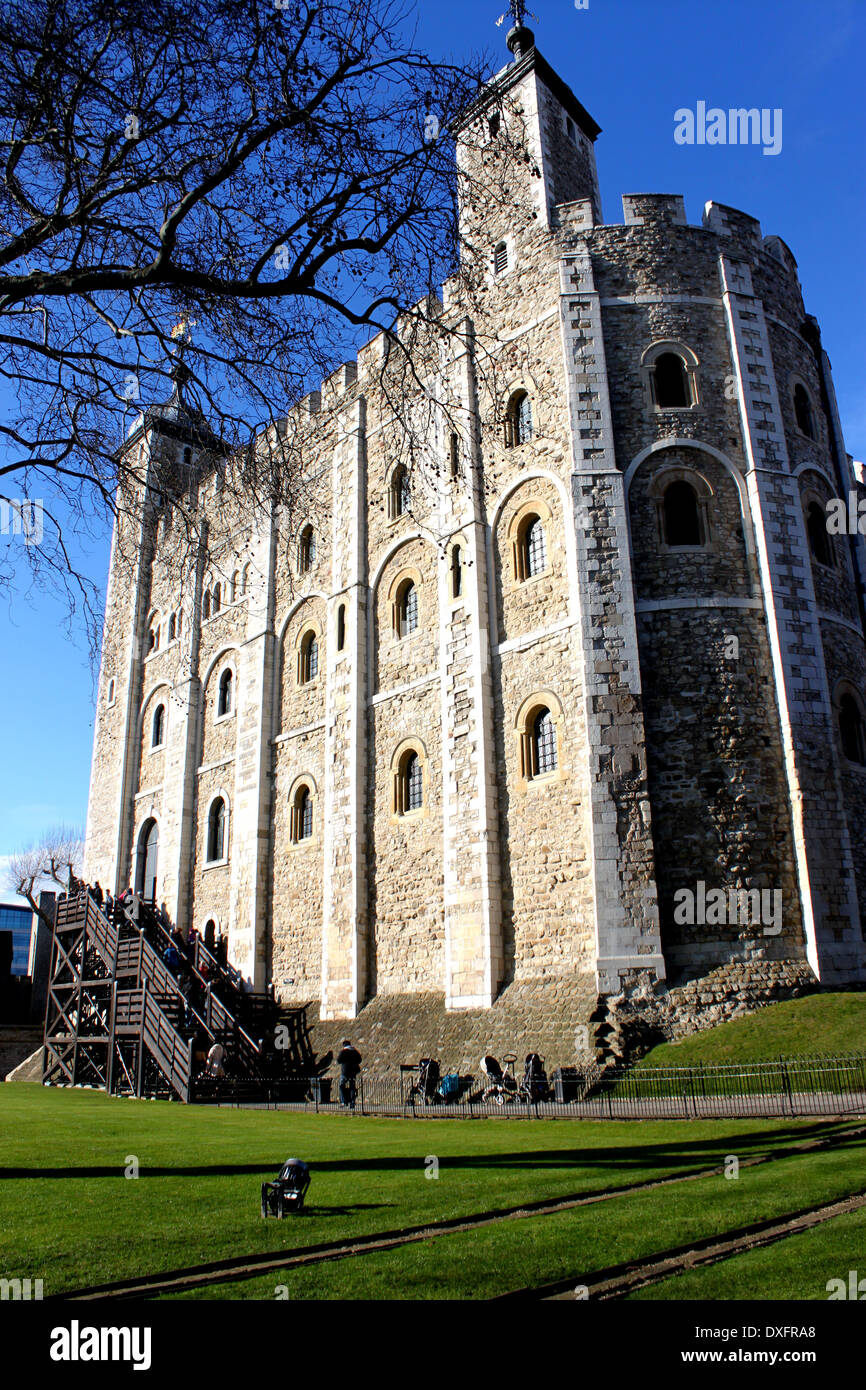 Tower of London (White Tower) in England on a beautiful, clear sunny ...