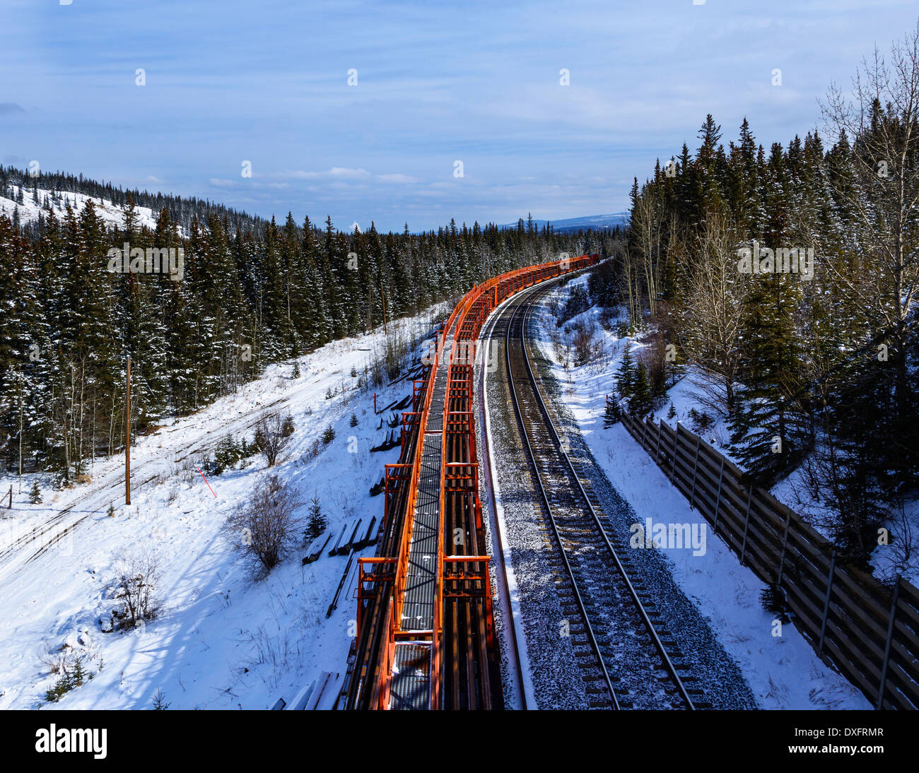 A long line of railway rails Stock Photo - Alamy